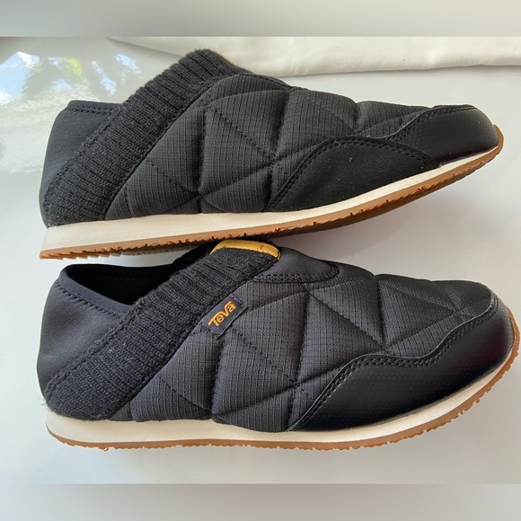 Teva | Shoes | Teva Re Ember Padded Flat Shoe In Black | Poshmark
